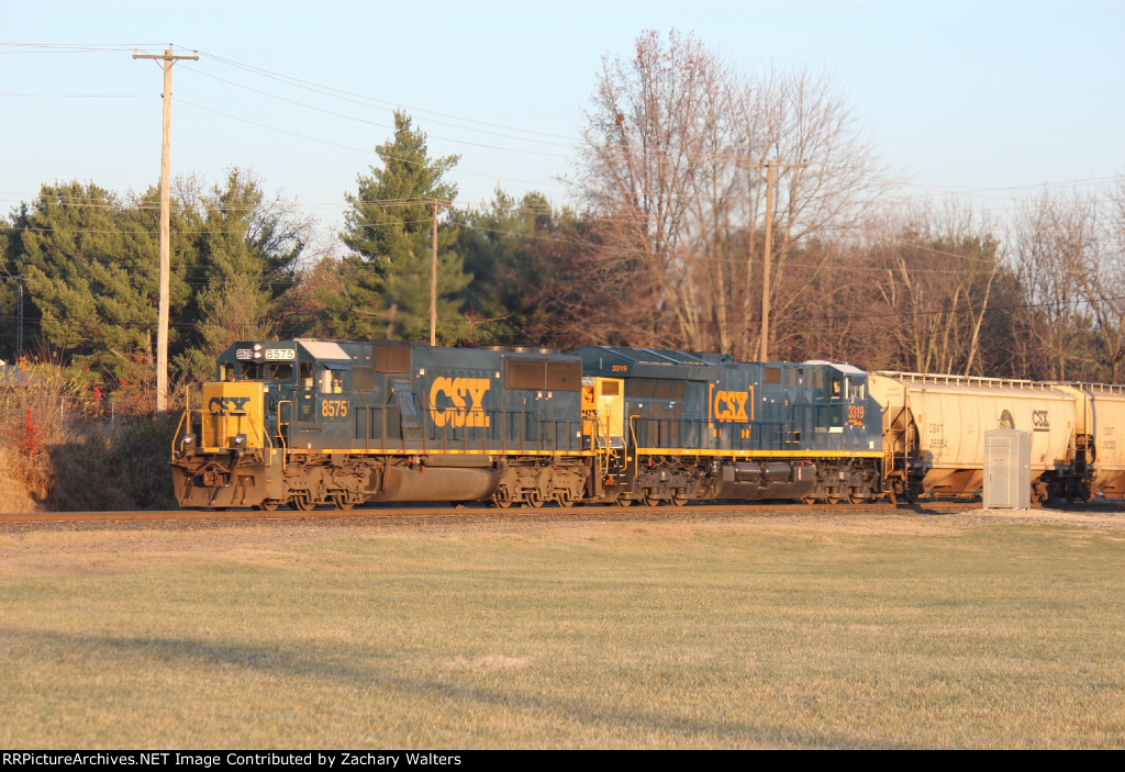 CSX 8575 3319